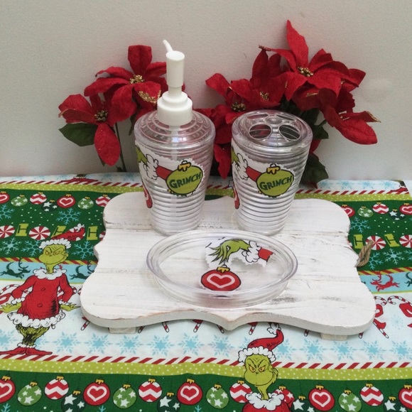 Bath | Grinch Soap Dispenser Grinch Bathroom Accessories | Poshmark